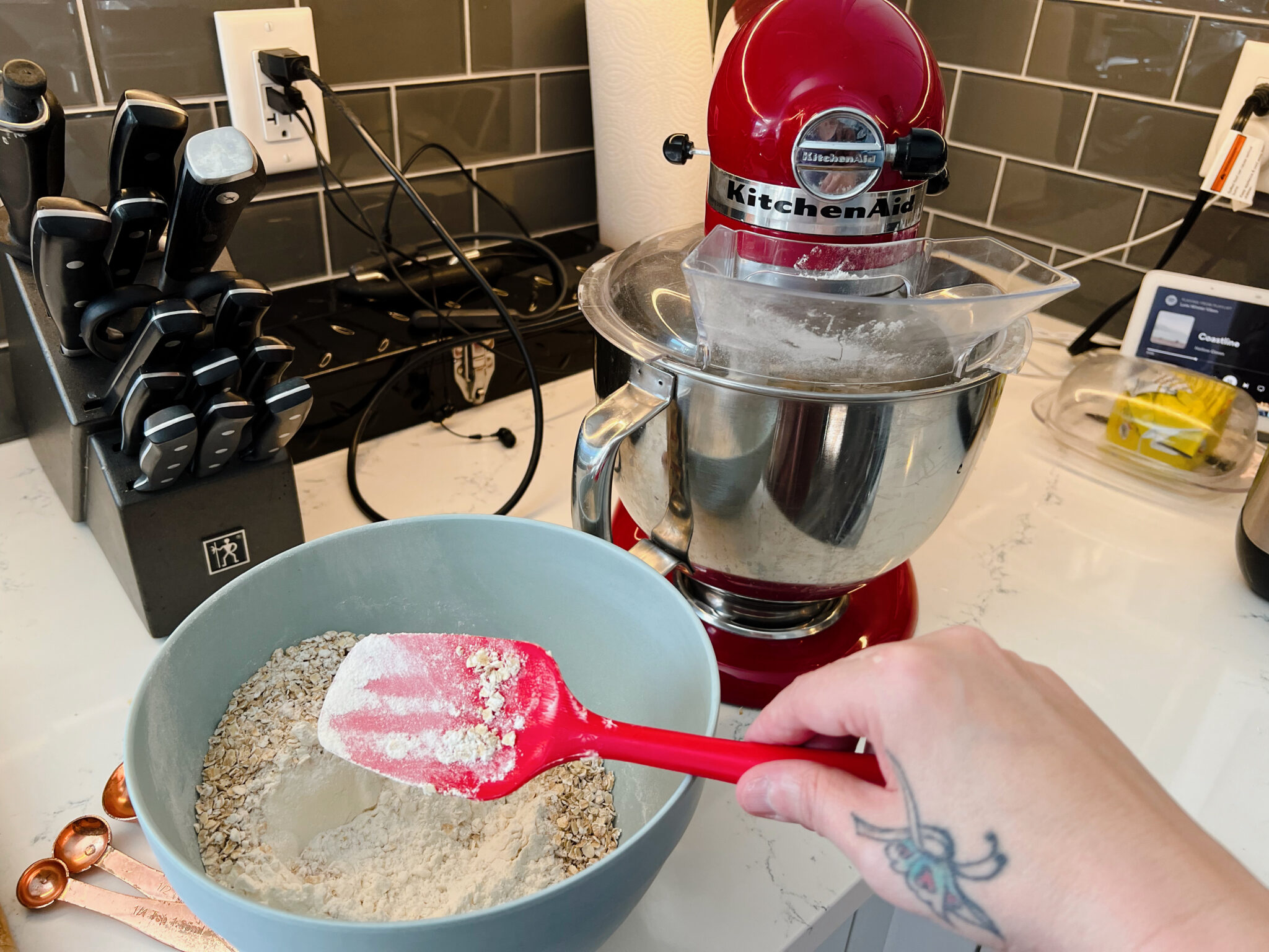 Spring Break Baking – Honeybears & Sydneybeans